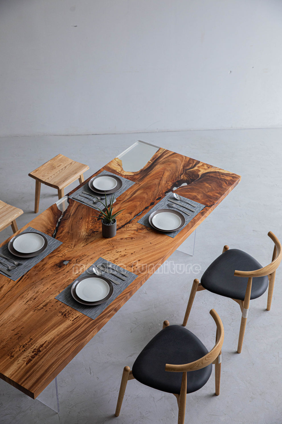 Resin Wood Dining Table – MOOKA FURNITURE