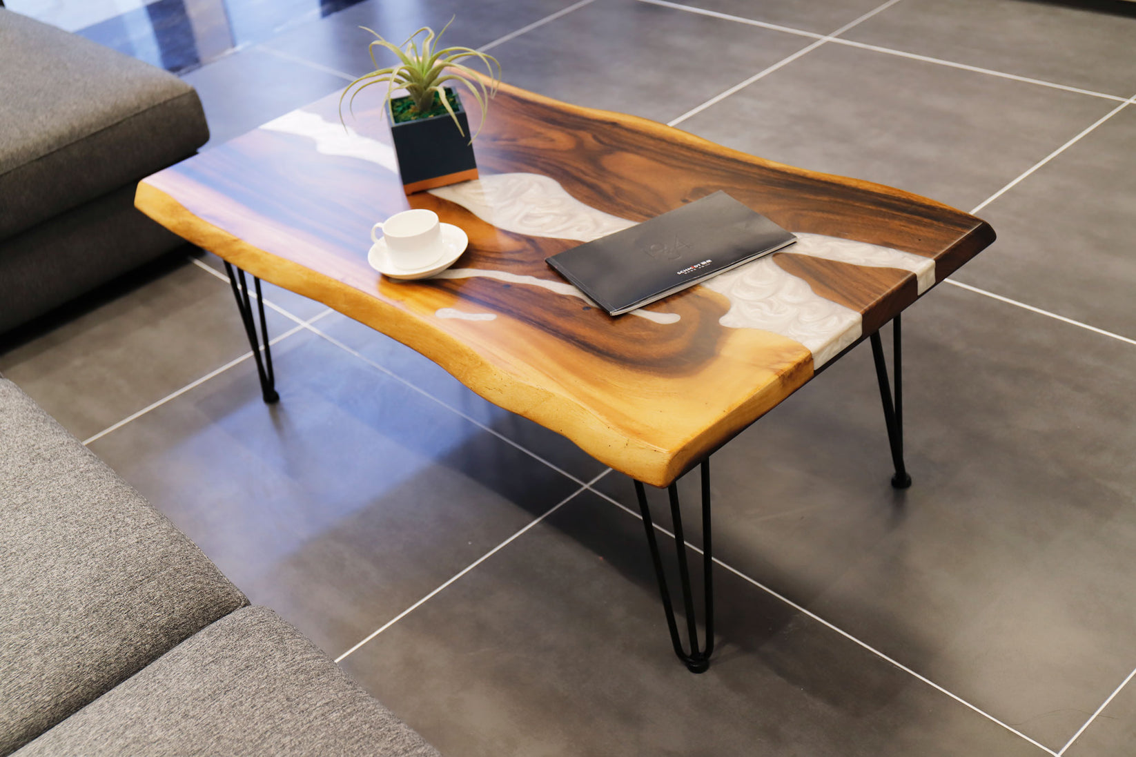 River table – MOOKA FURNITURE